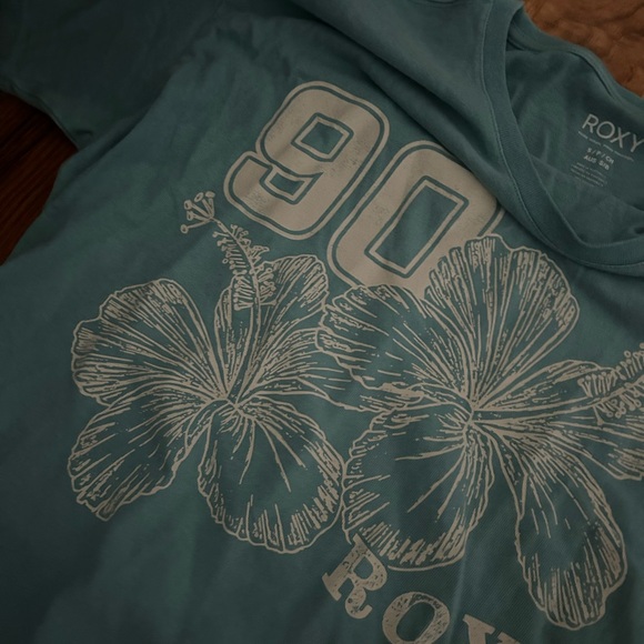 Roxy | Tops | Nwt Roxy Blue Collegiate Hibiscus Tee | Poshmark